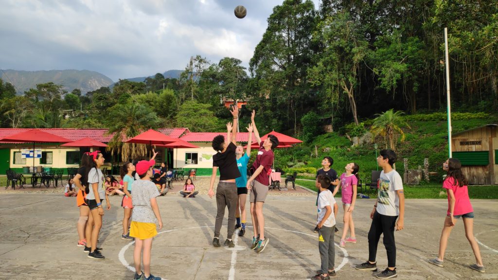 English Inmersion Programs (Instituciones)